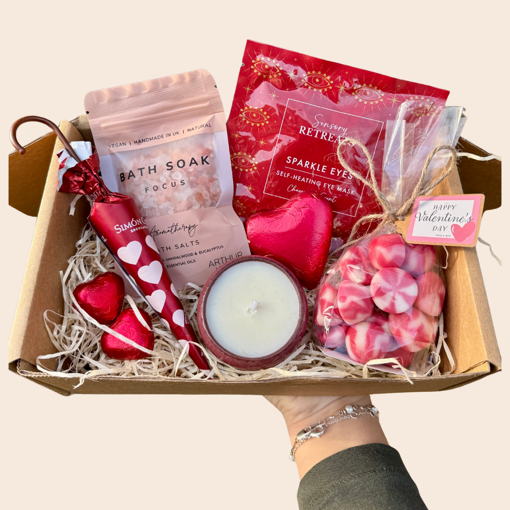 The Strawberry Kiss Box – Freda & Bert