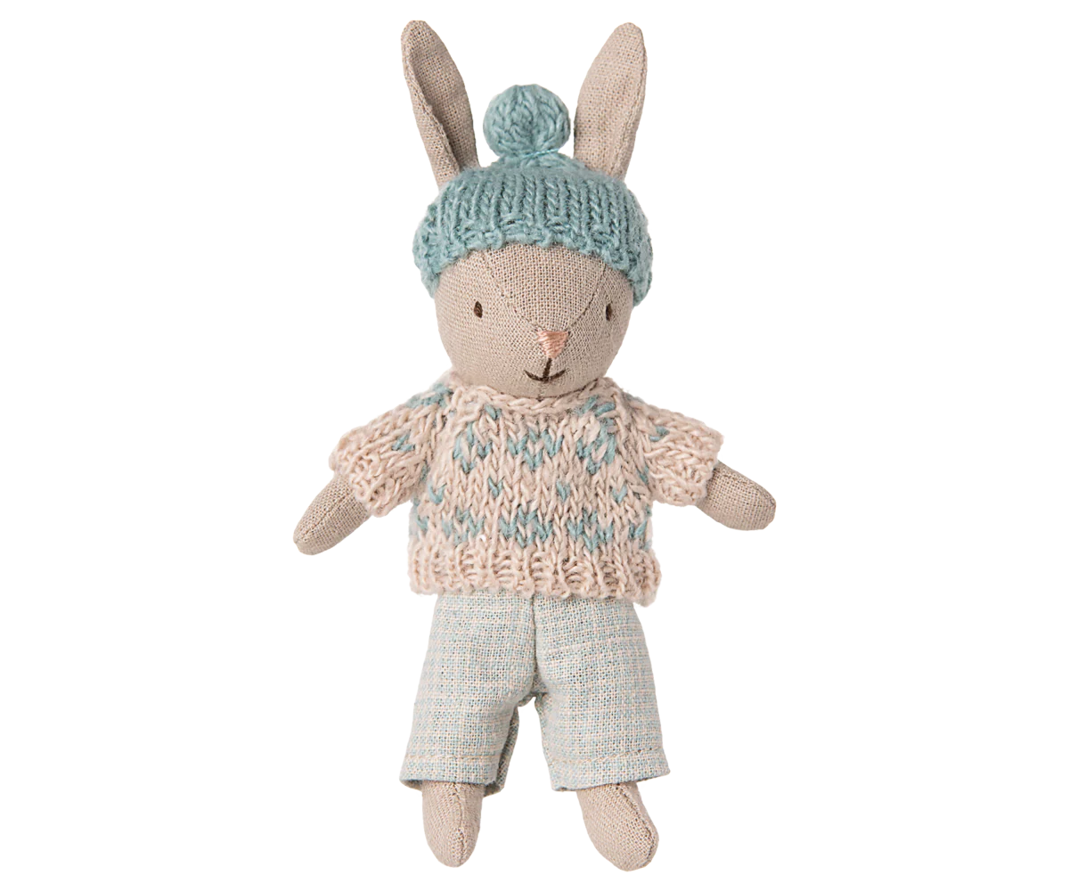 Micro Winter Bunny: Sand Mint – Freda & Bert