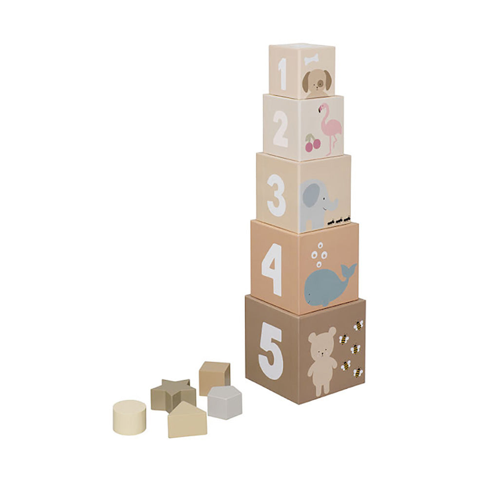 Stacking Sorting Cubes – Freda & Bert
